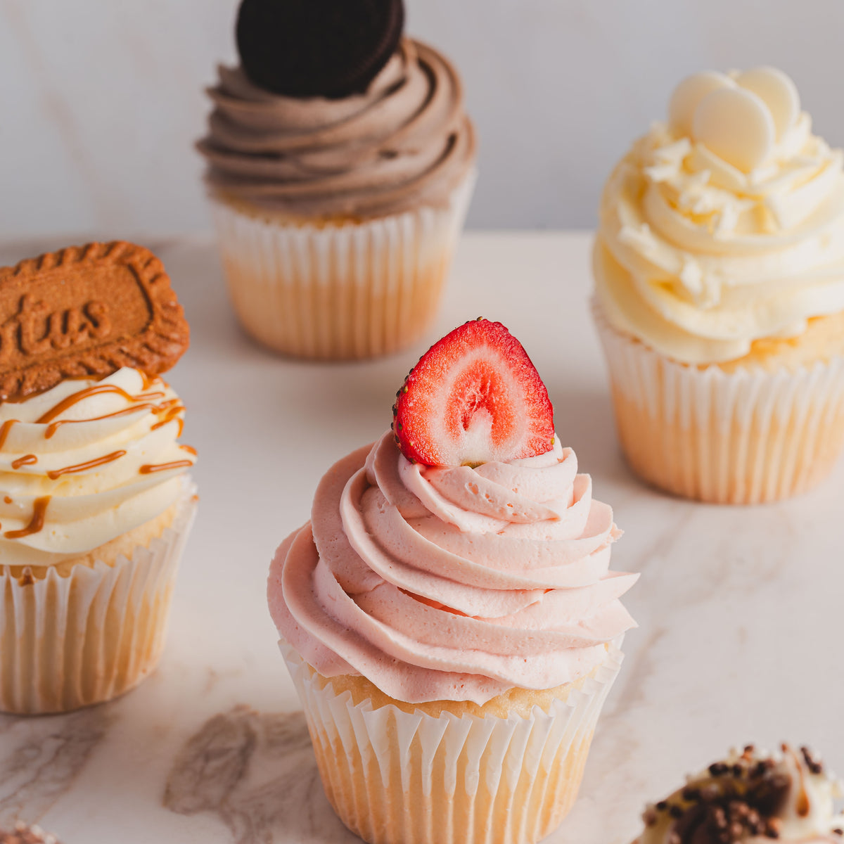 Large CupCakes - Pack of 12 – Cannoli Queens
